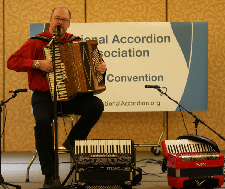 Mike Middleton New Site - Accordion USA
